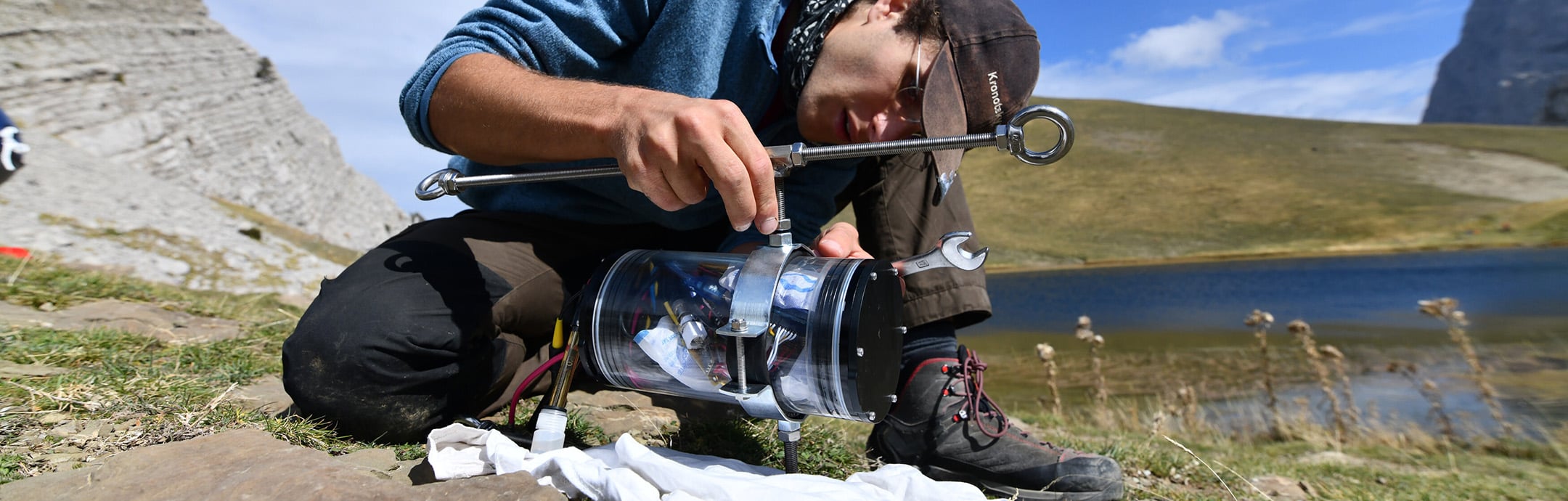 All Cylindrical Locking Series (2–8”) - Blue Robotics